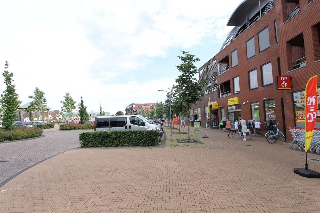 Albertsbaan 16 in Roden - Winkelruimte huren