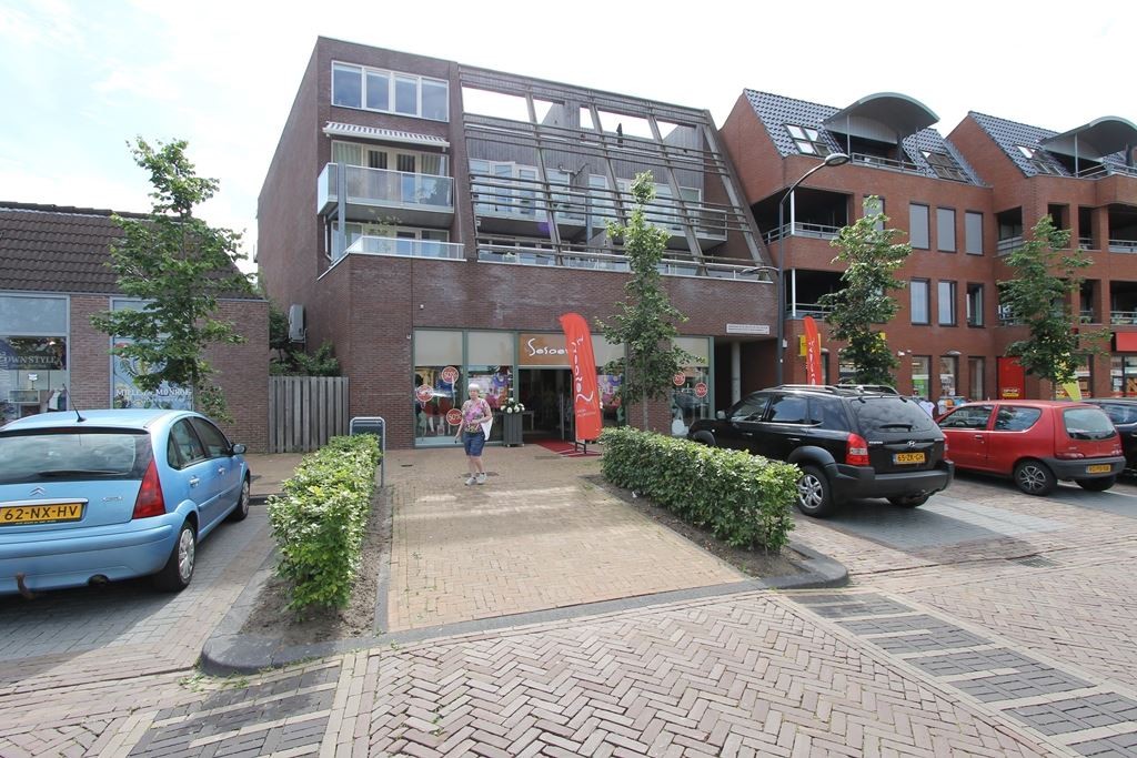 Albertsbaan 16 in Roden - Winkelruimte huren