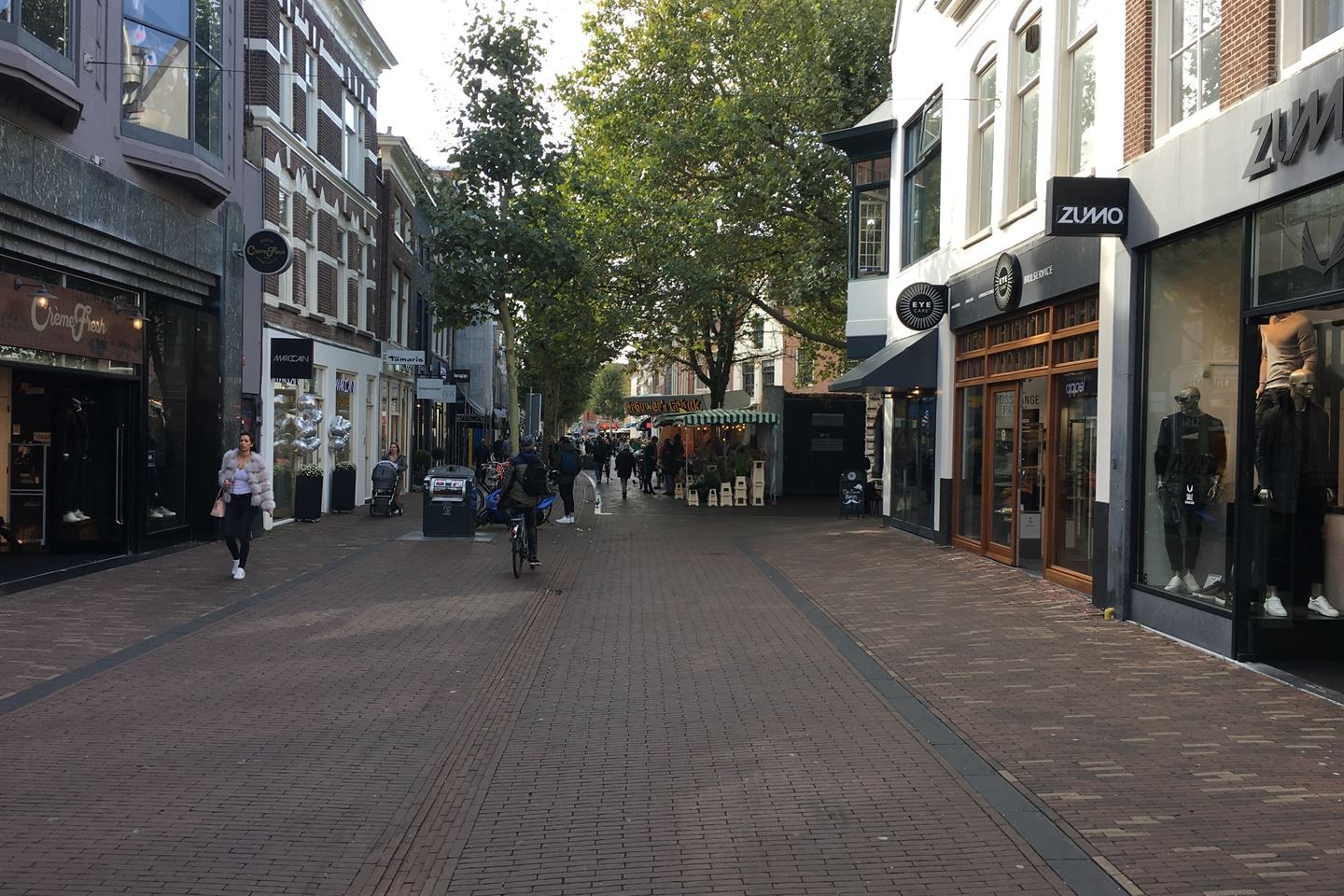 Grote Houtstraat 135 in Haarlem - Winkelruimte huren