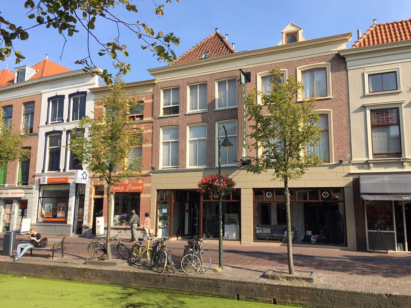 Binnenwatersloot 9-13 in Delft - Winkelruimte huren