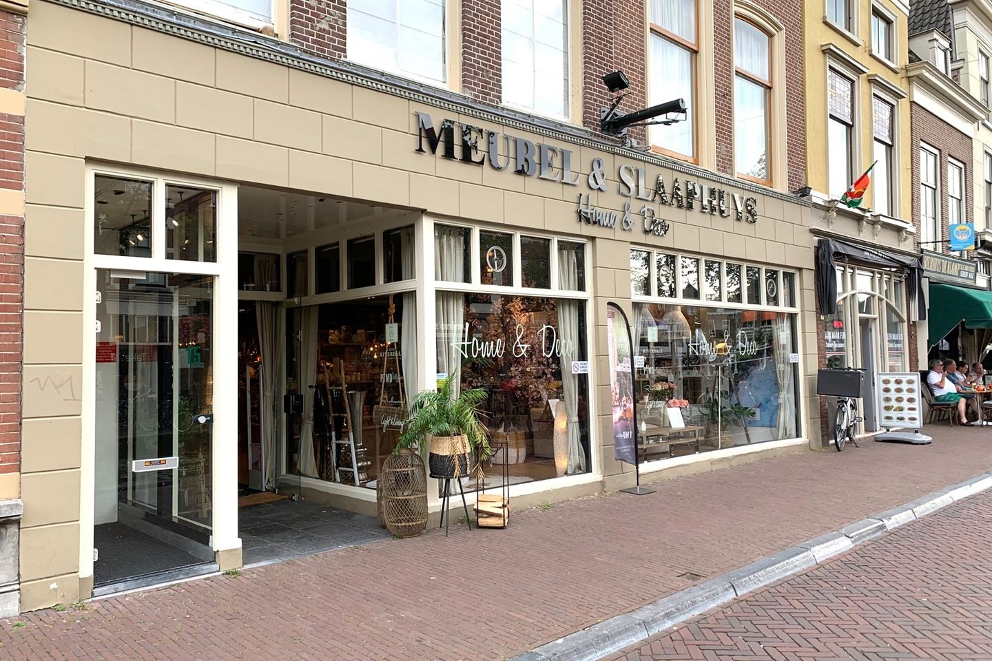 Binnenwatersloot 9-13 in Delft - Winkelruimte huren